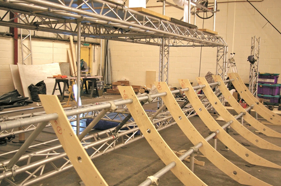 Scattered Set | Motionhouse